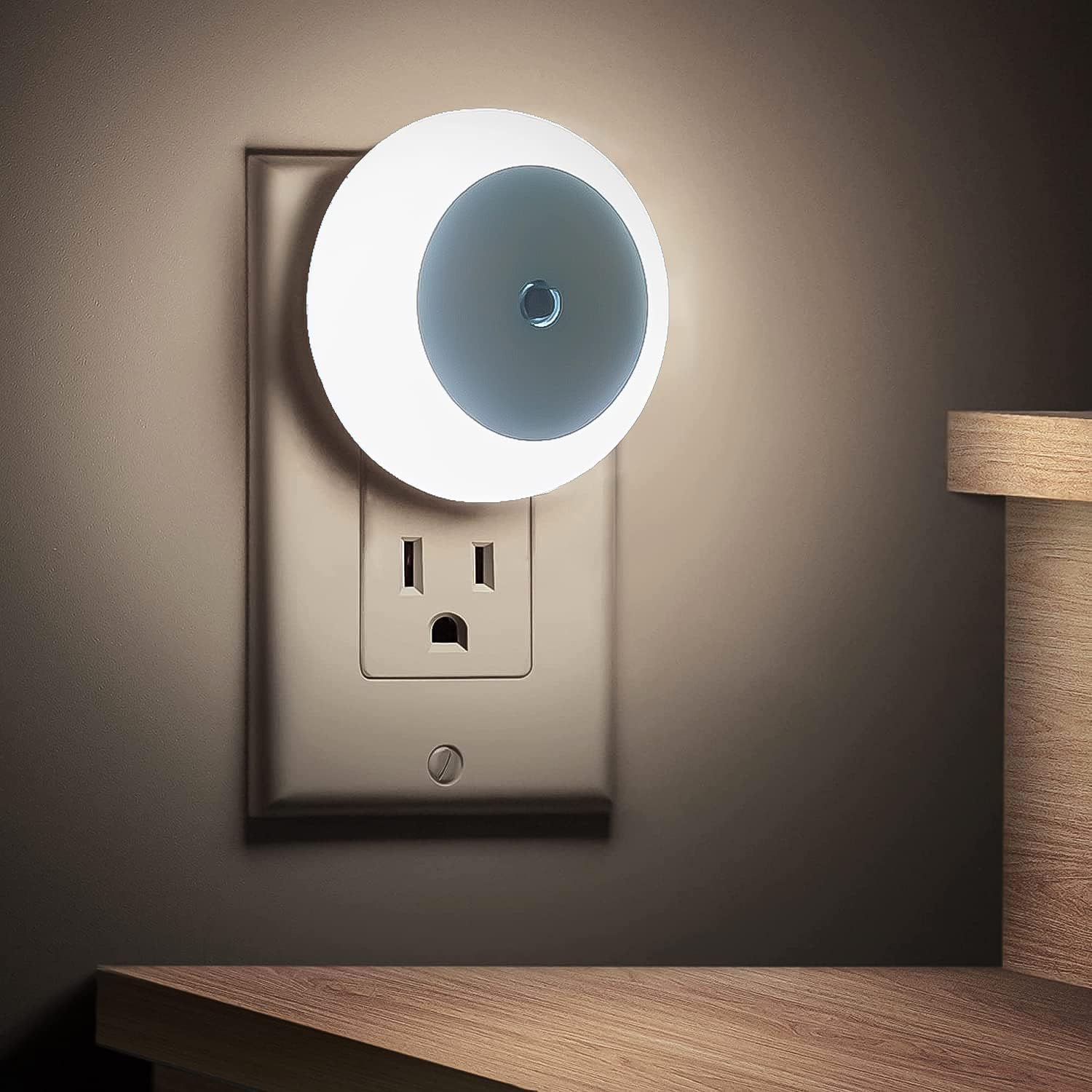 IBAMA LED Night Light 2 Pack Dusk to Dawn Sensor Smart Nightlight Wall ...