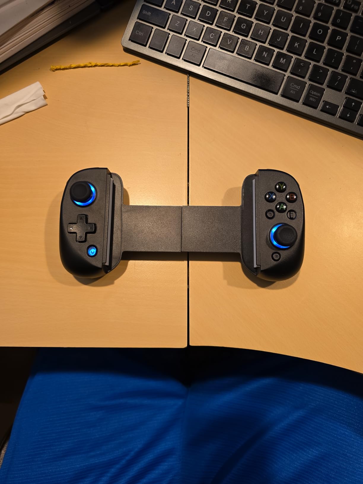 Amazon.com: D8 Game Controller for iPhone iPad mini iOS MFi Android ...