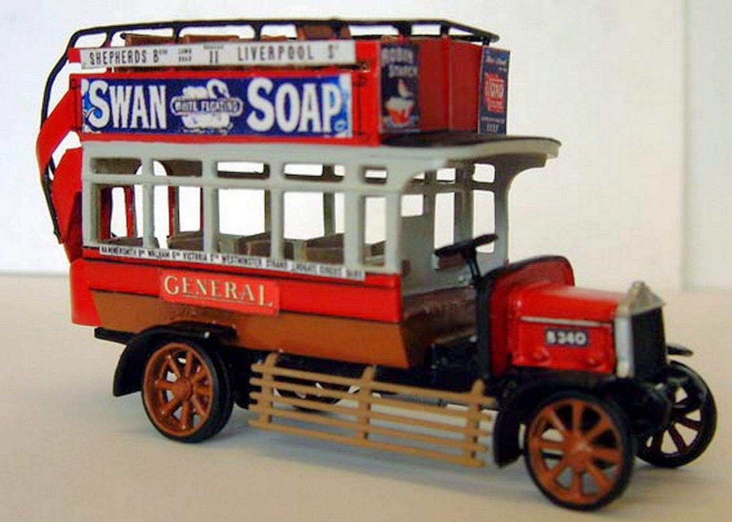 Langley Models Daimler / AEC 'B' type double deck bus OO Scale ...