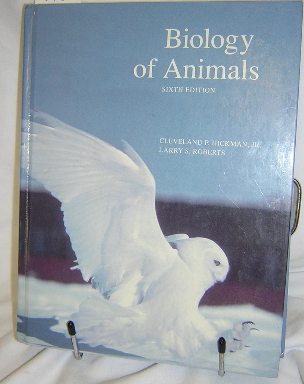 Amazon.com: Biology of Animals: 9780697219909: Hickman, Cleveland P ...