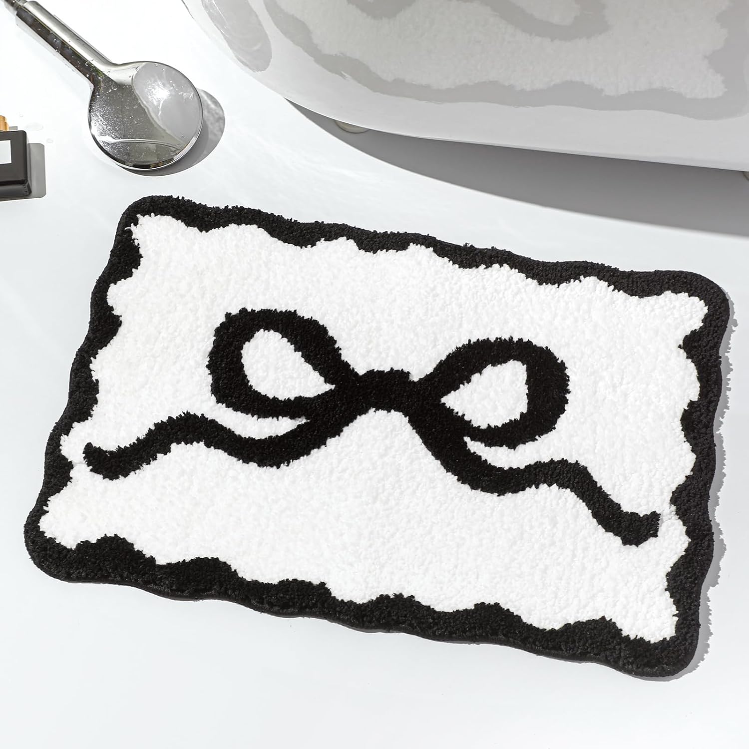 Amazon.com: Tinideya Black Scalloped Bow Bathroom Mat 16" x 24" Non ...