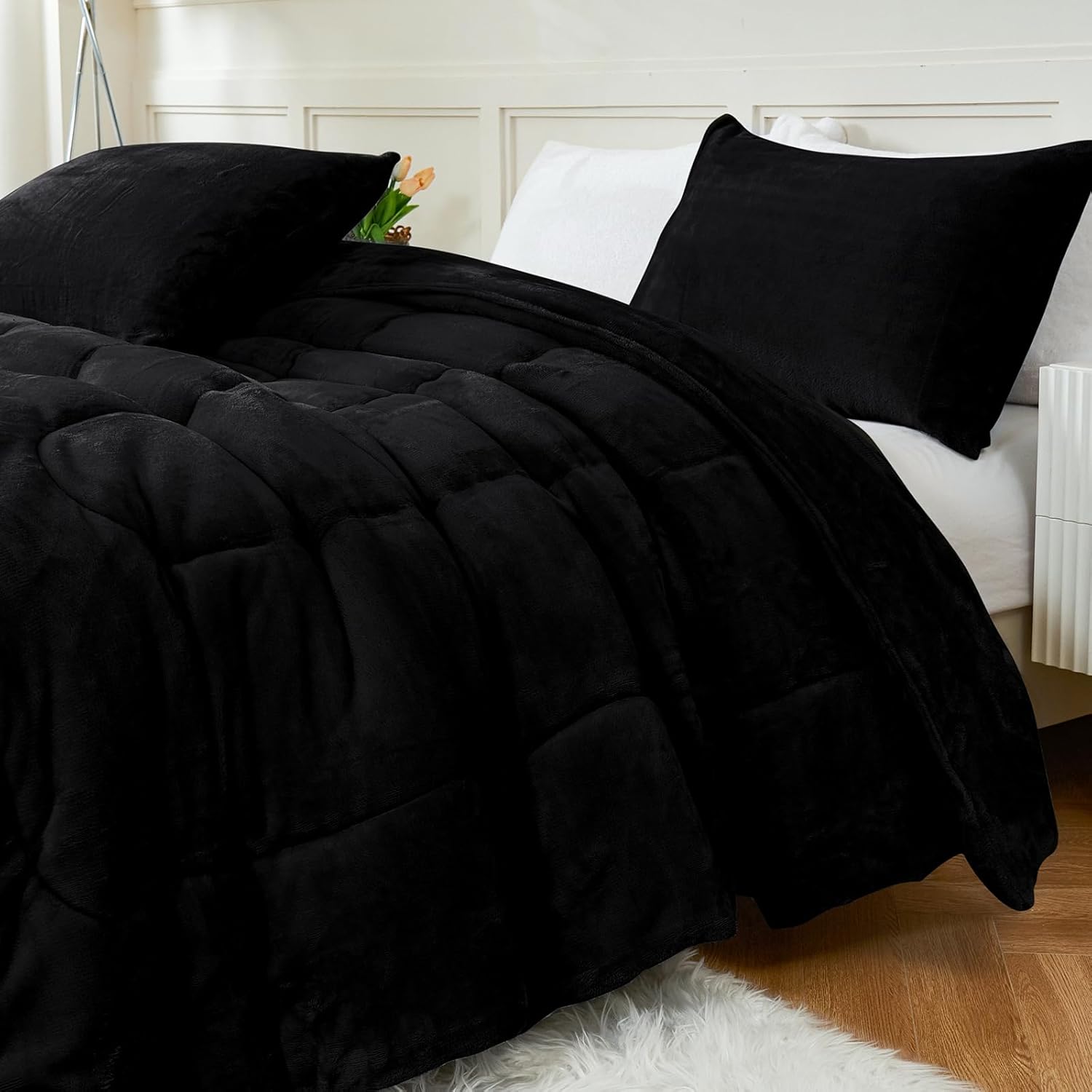 Amazon.com: YIYEA Faux Fur Comforter Set Queen Size, Luxury Ultra Soft ...