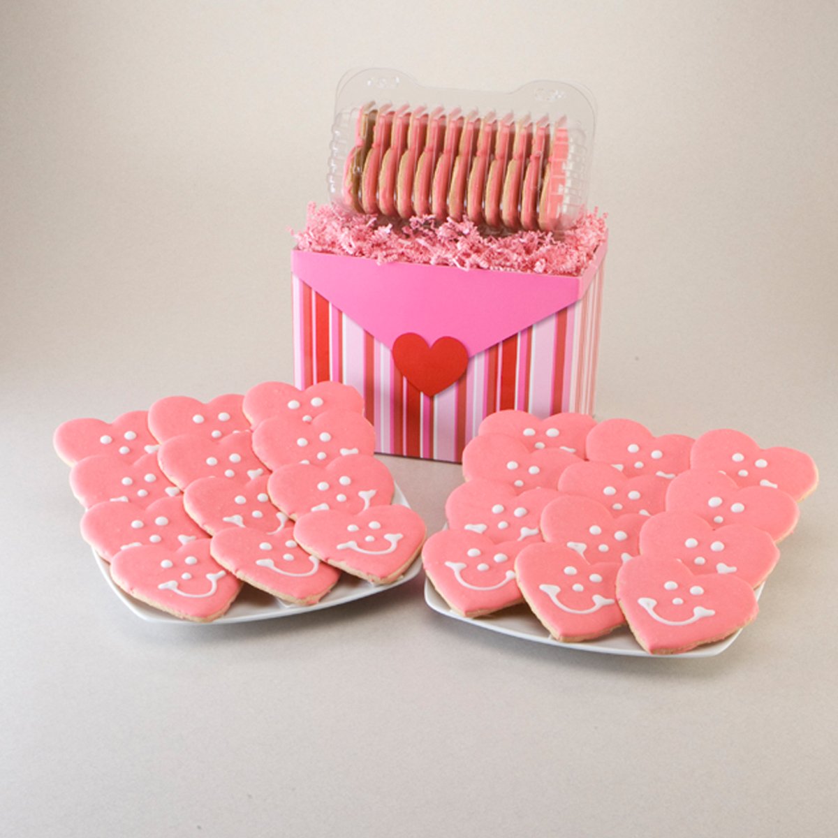 Amazon.com: Smiling Sweetheart Gift Basket - Two Dozen Heart Shaped ...