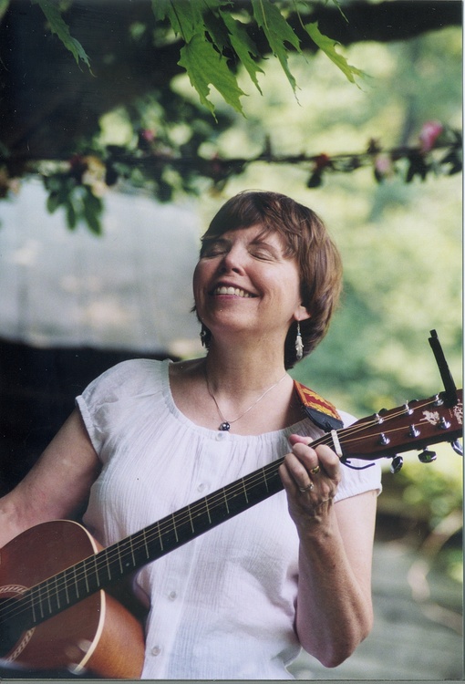 Amazon.com: George Ella Lyon: books, biography, latest update