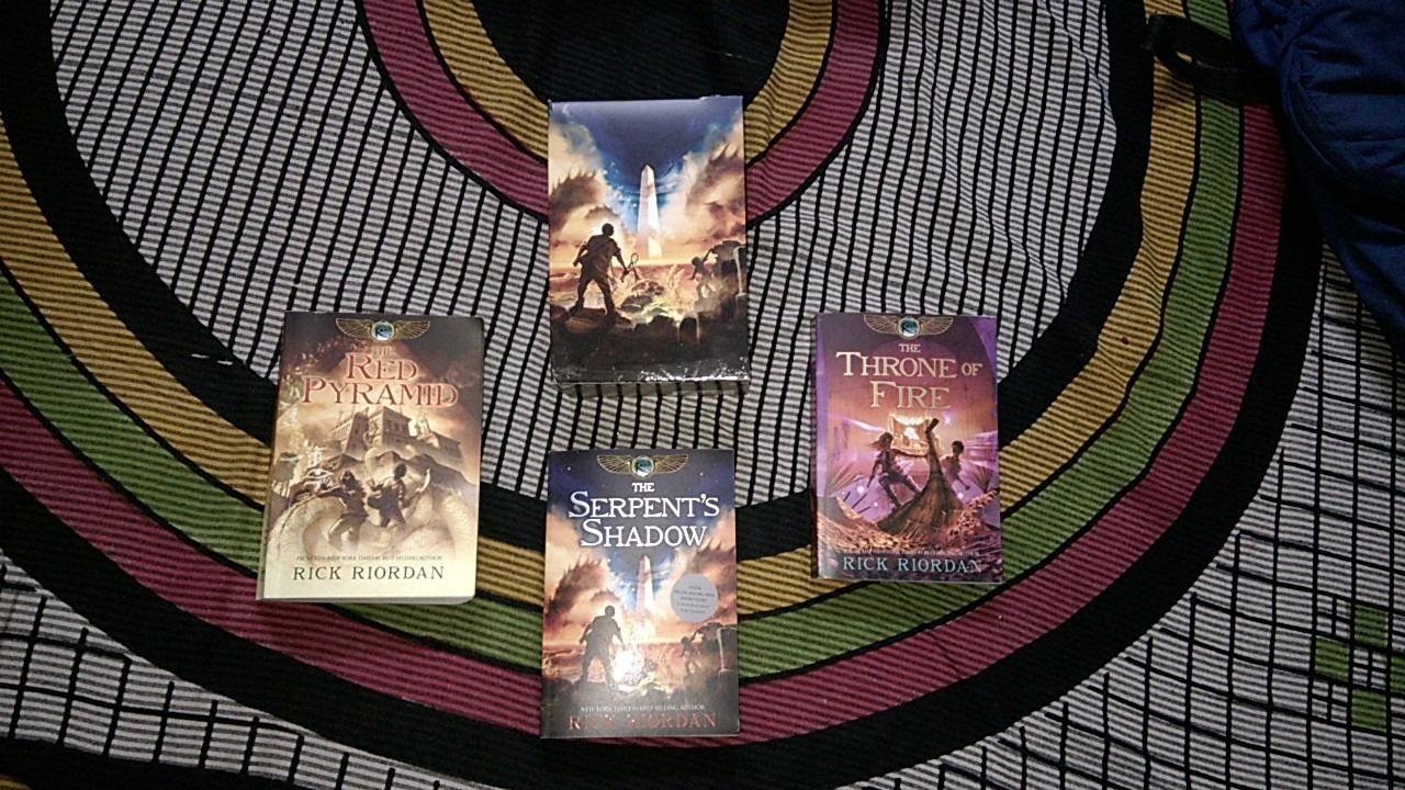 The Kane Chronicles Hardcover Boxed Set : Riordan, Rick: Amazon.in: Books