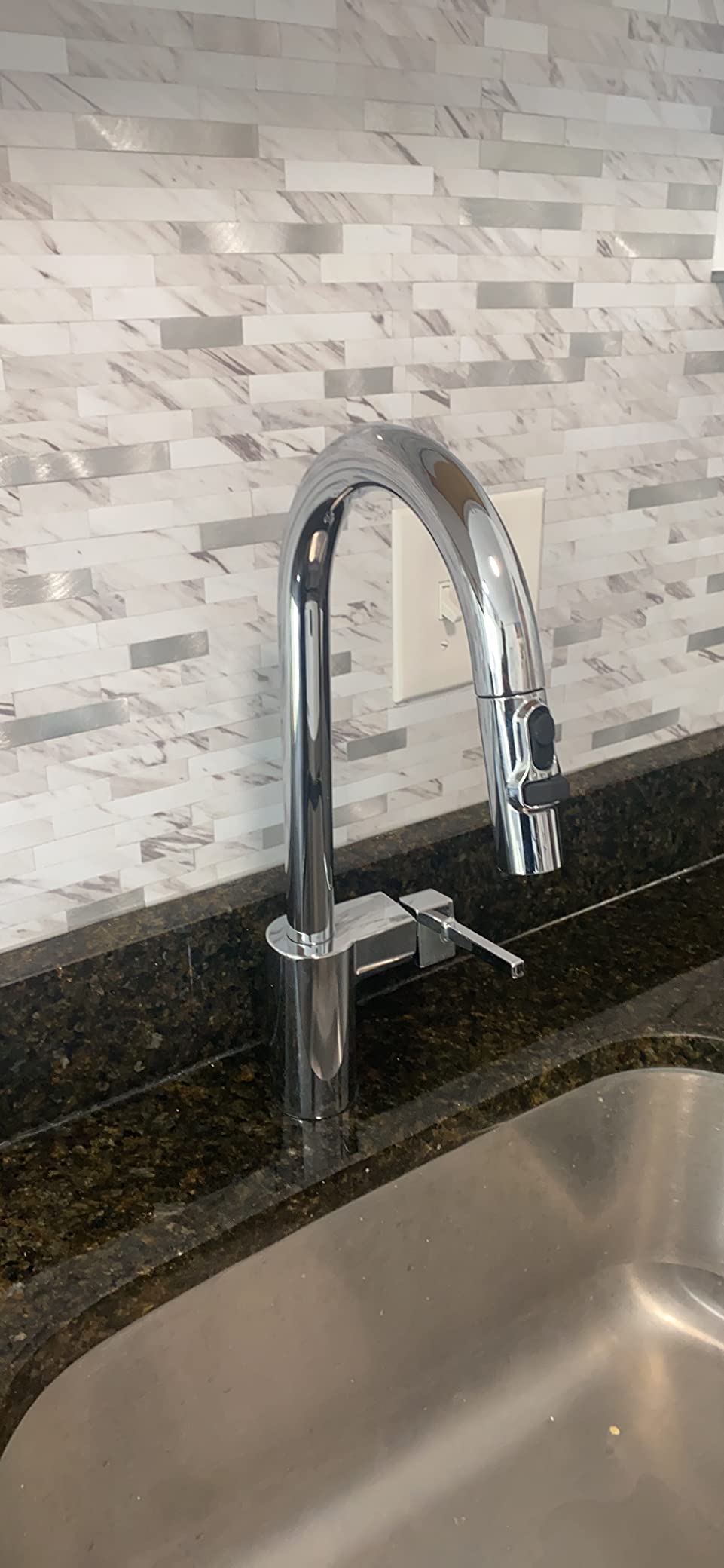 $46/mo - Finance Moen 7565 Align One-Handle Modern Kitchen Pulldown ...