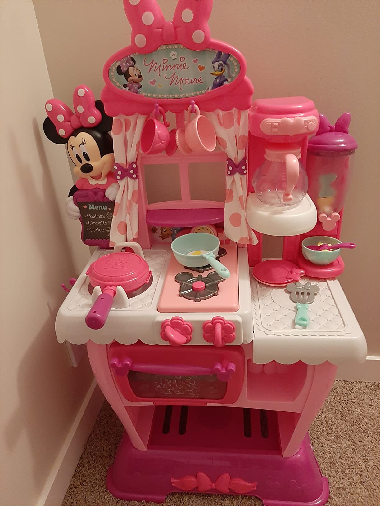 Disney Junior Minnie Mouse Happy Helpers Brunch Cafe, Play Kitchen Set ...