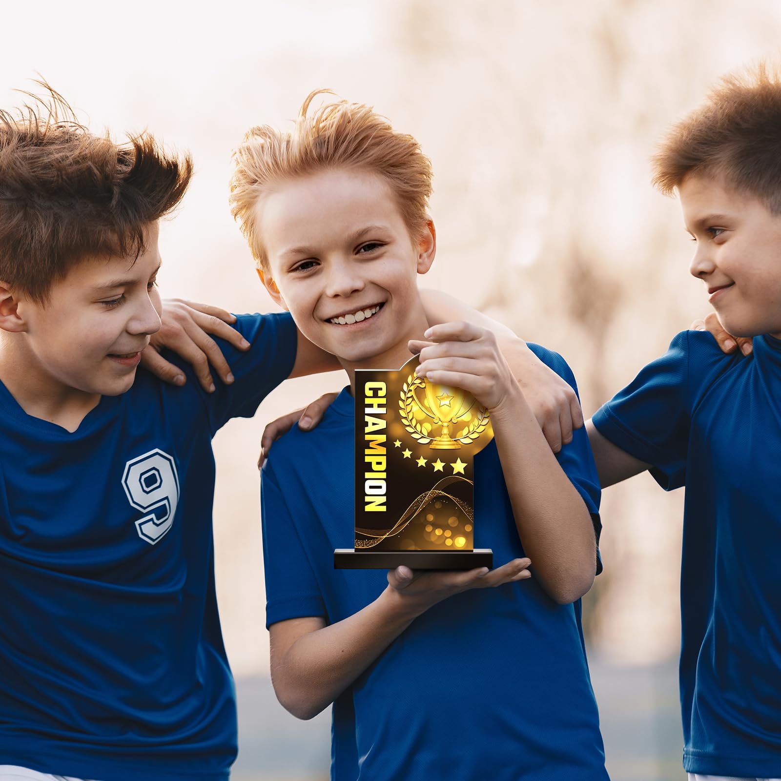 Snapklik.com : Loetere 6 Pcs MVP Trophy 7.68 In Acrylic Most Valuable ...