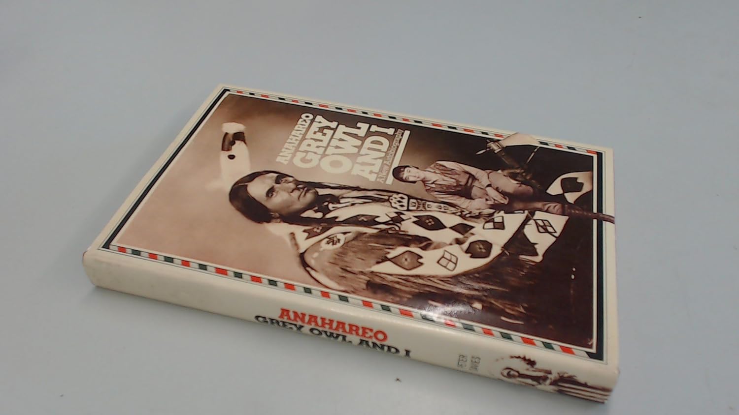 Grey Owl and I: A new autobiography: Anahareo: 9780432004753: Amazon ...