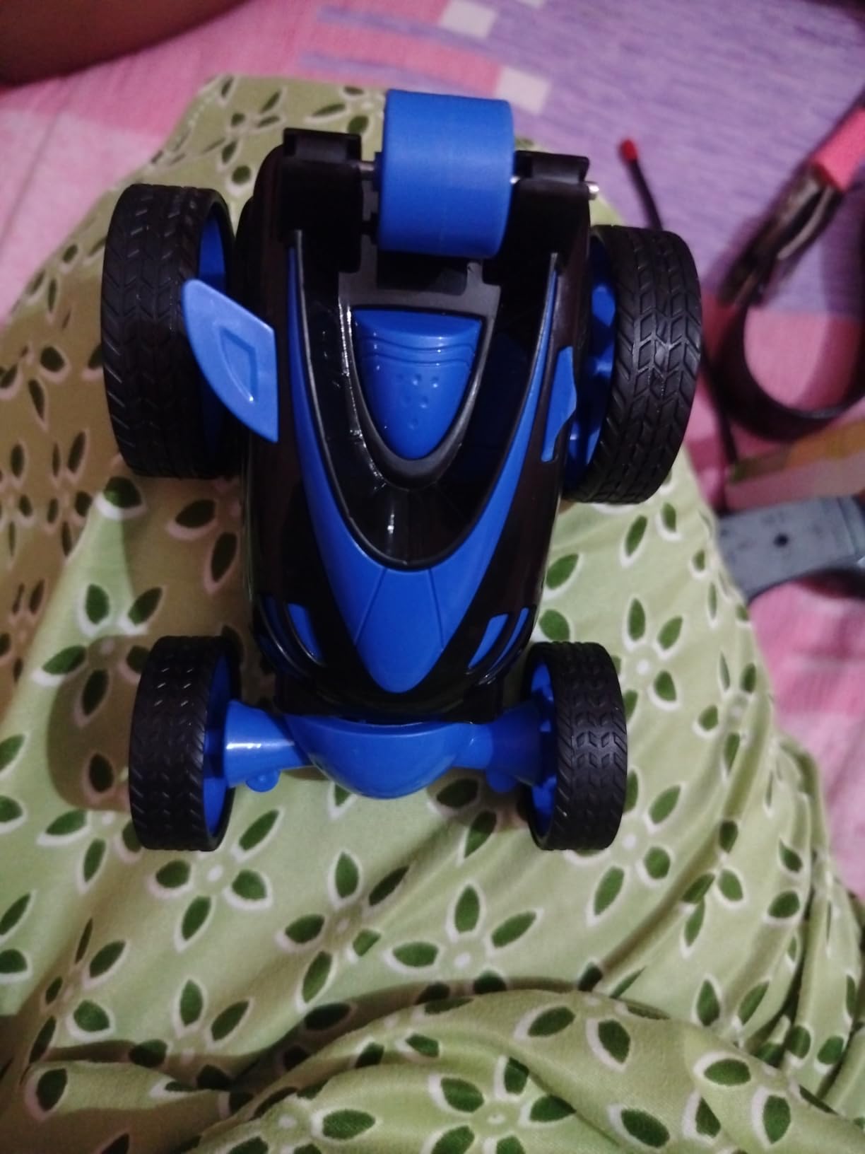 VGRASSP Mini Stunt Remote Control Rechargeable Car Toy for Kids - 360 ...