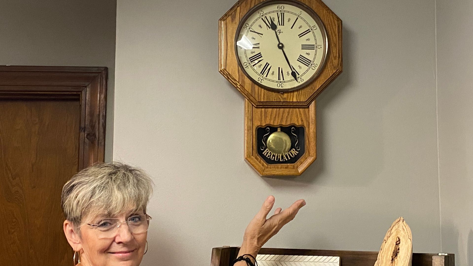 Watch Pendulum wall, clock, battery, operated demo and review on Amazon ...