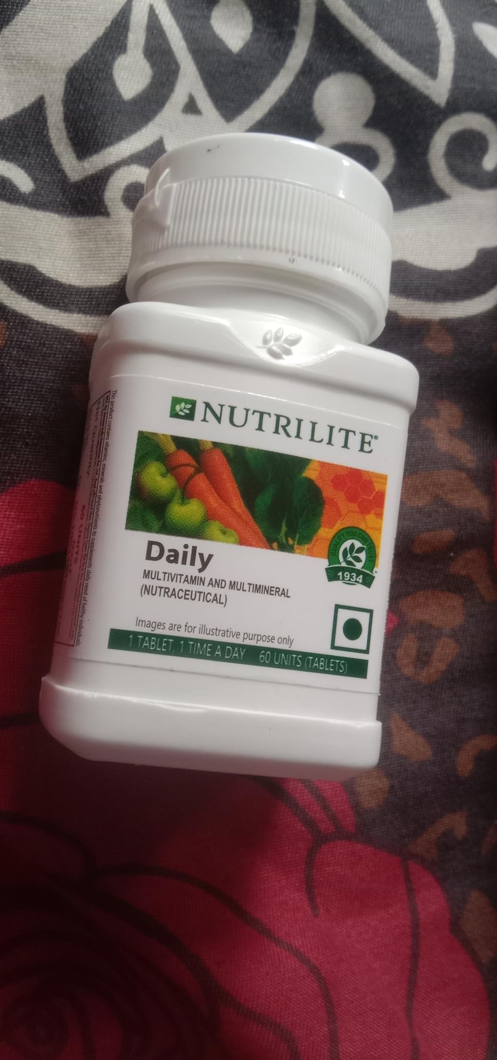NUTRILITE Daily 60 tablets Multivitamin & Multimineral Tablet (60N ...