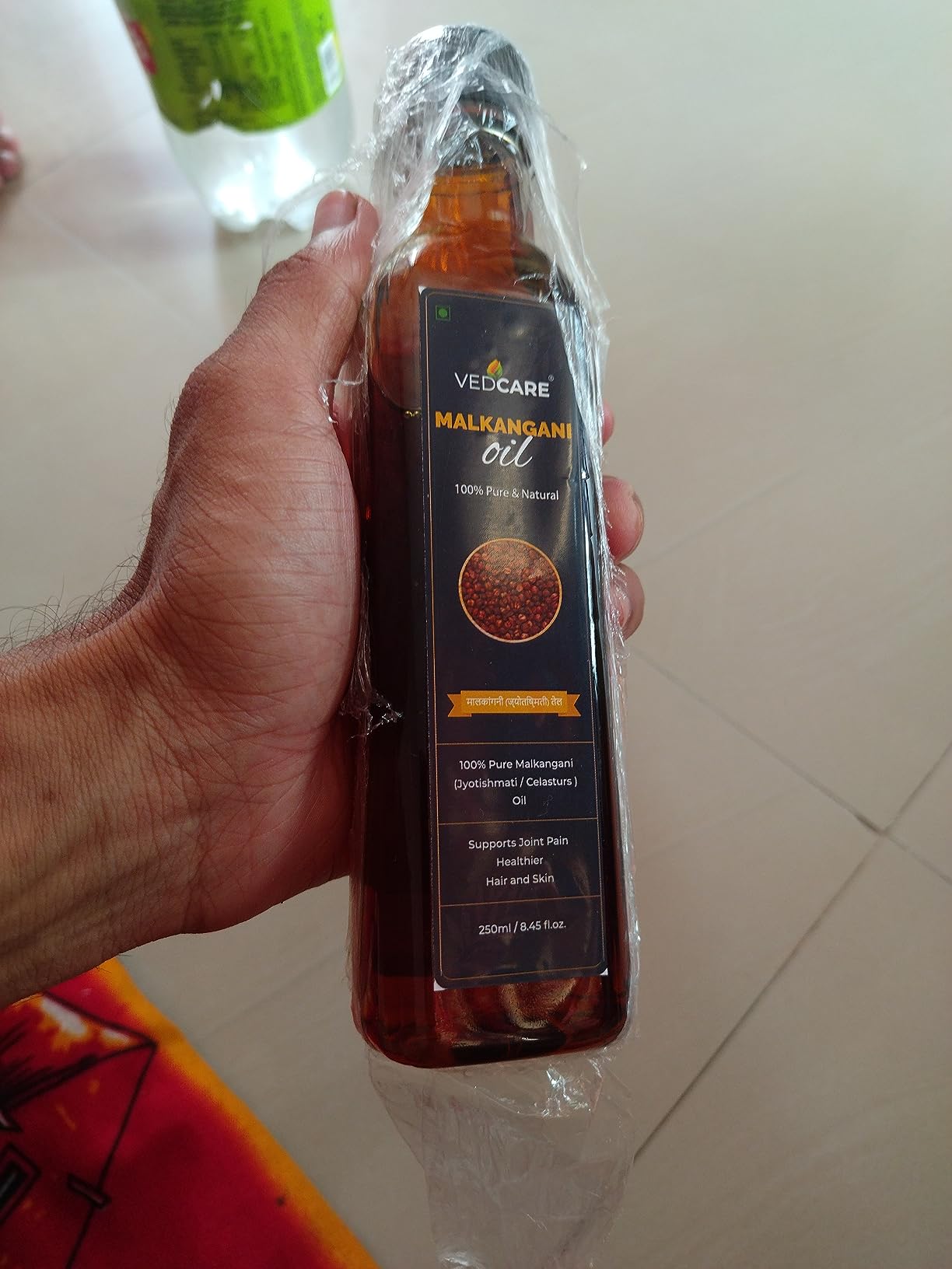 Buy Vedcare Pure Malkangani (Jyotishmati/Celastrus Paniculatus) Hair ...