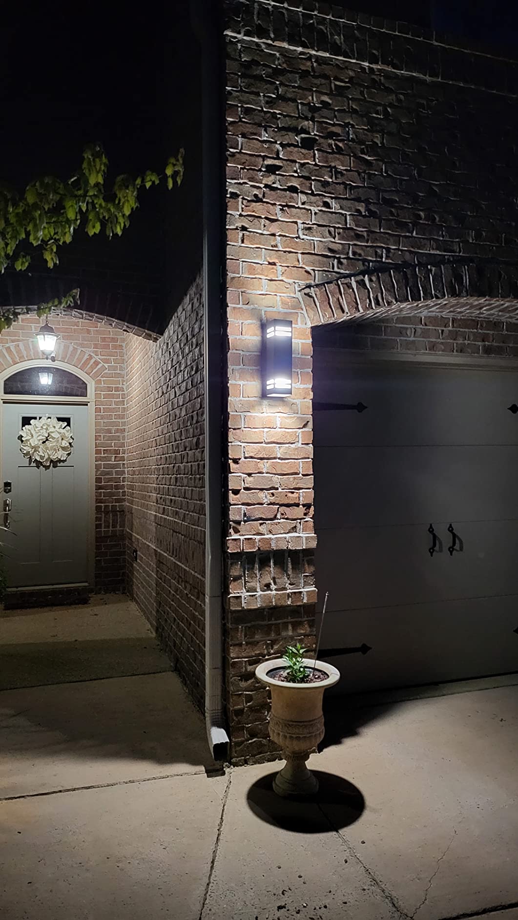 $22/mo - Finance Cerdeco Brandon Aluminum Modern Outdoor Wall Light ...