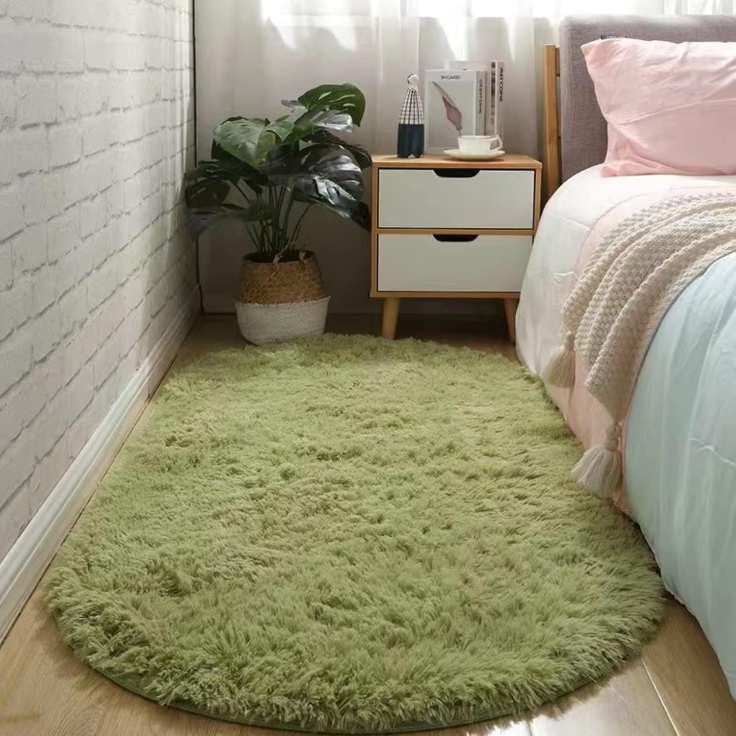 Amazon.com: GumoHK Oval Soft Green Shaggy Rugs for Bedroom Plush Fluffy ...