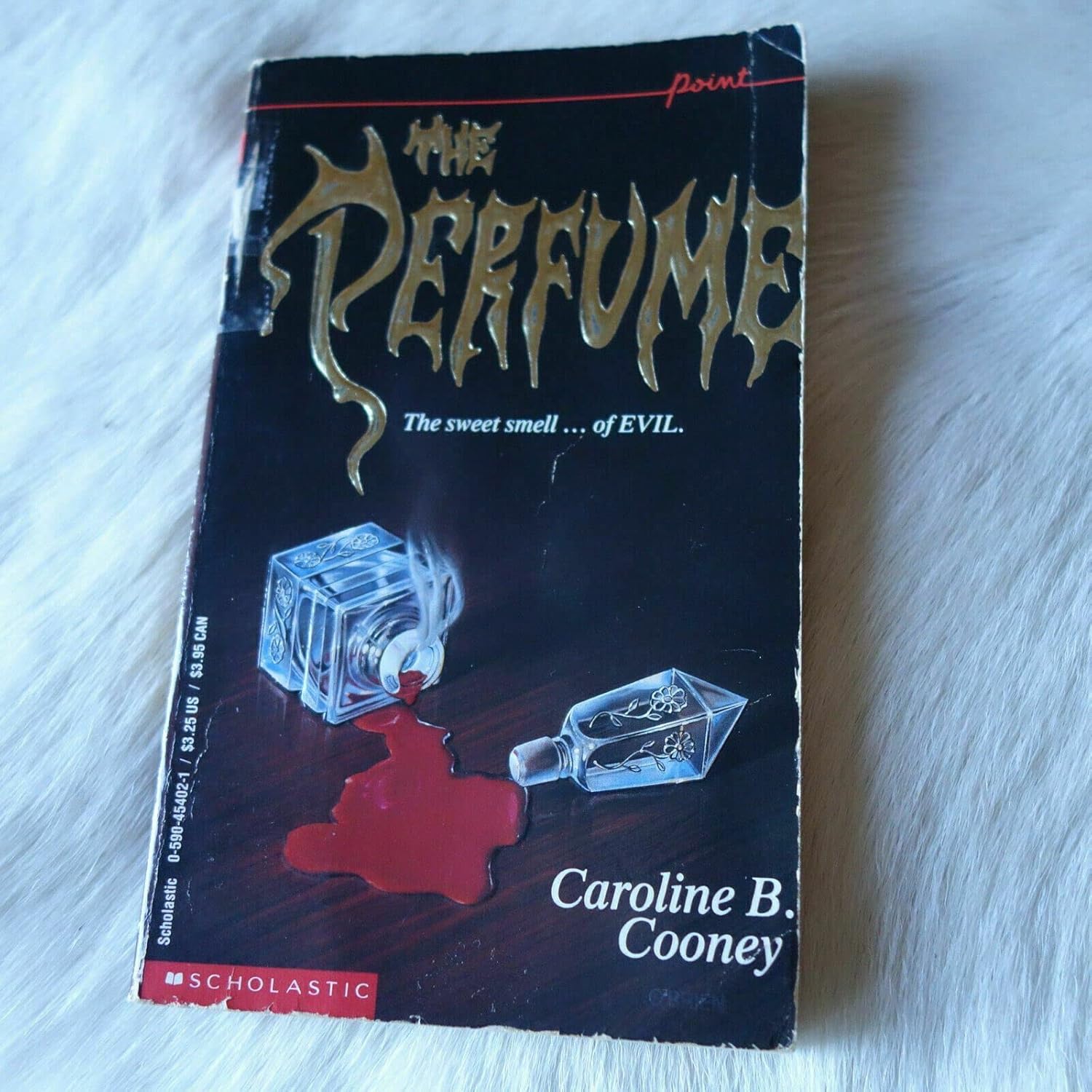 Perfume: Cooney, Caroline B.: 9780590454025: Amazon.com: Books