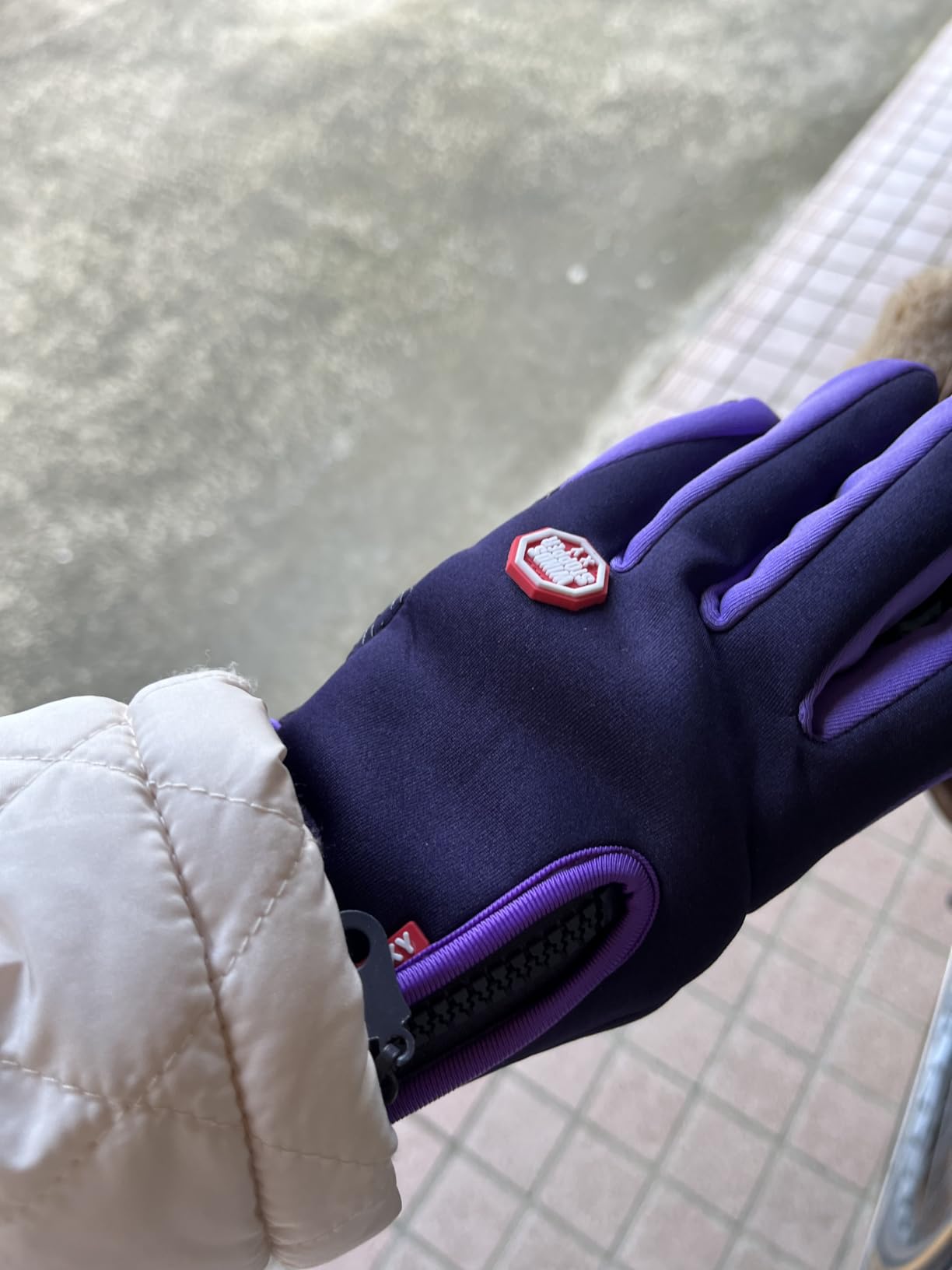 Amazon.co.jp: HelloGO アウトドアグローブ 登山 サイクルグローブ トレッキング バイク 自転車 ウォーキング 防寒防風防雨 滑り止め付き スマホタッチパネル対応 撥水 ...