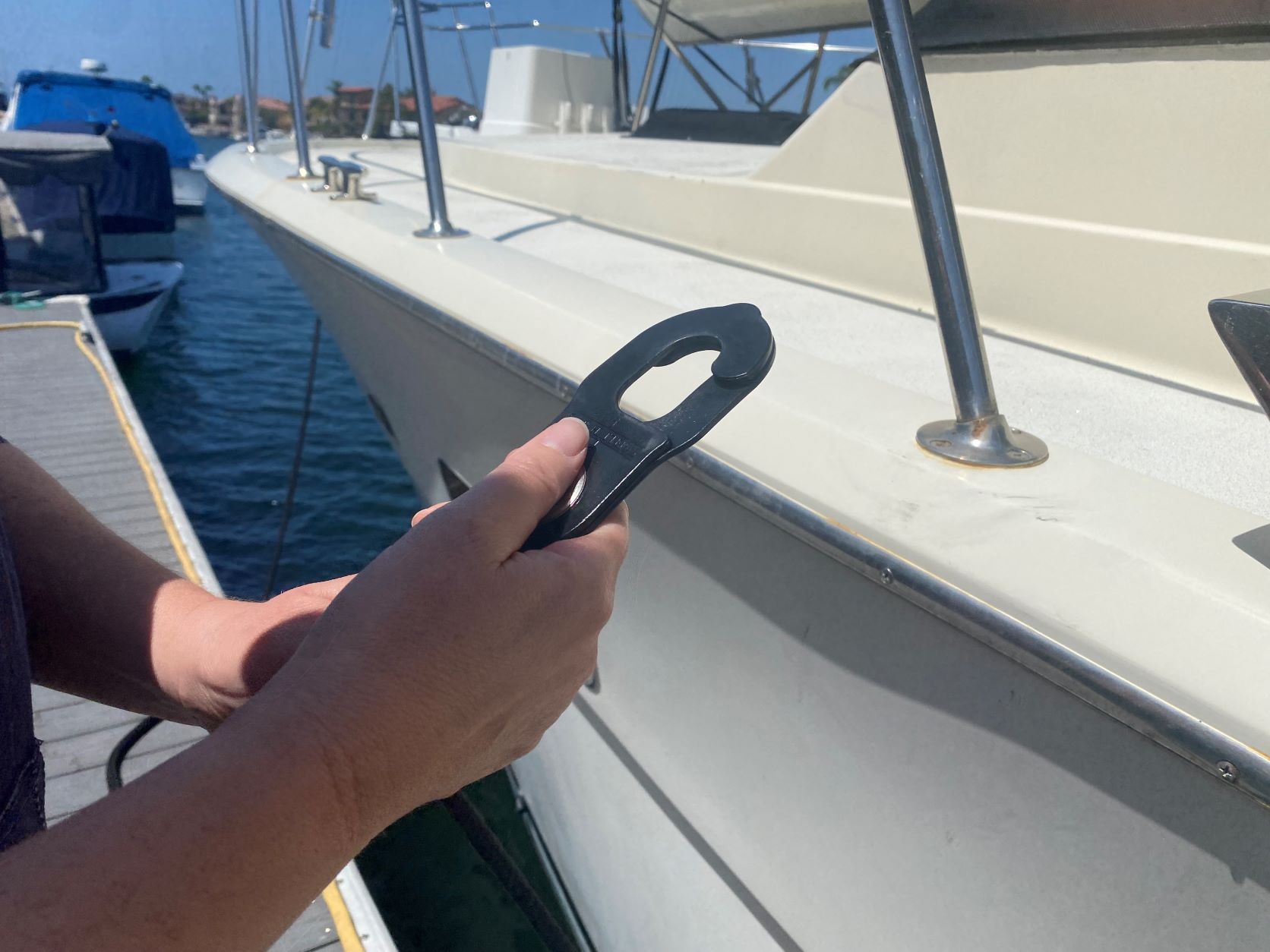 Watch Super easy fender hangers to move your boat fenders FAST! on ...