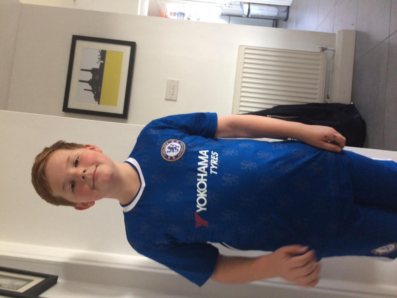 Chelsea FC Boys Pyjamas Short Kids OFFICIAL Football Gift : Amazon.co ...