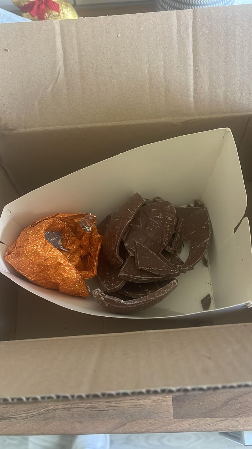 Terry's Chocolate Orange Large Chocolate Easter Egg with mini eggs bag ...