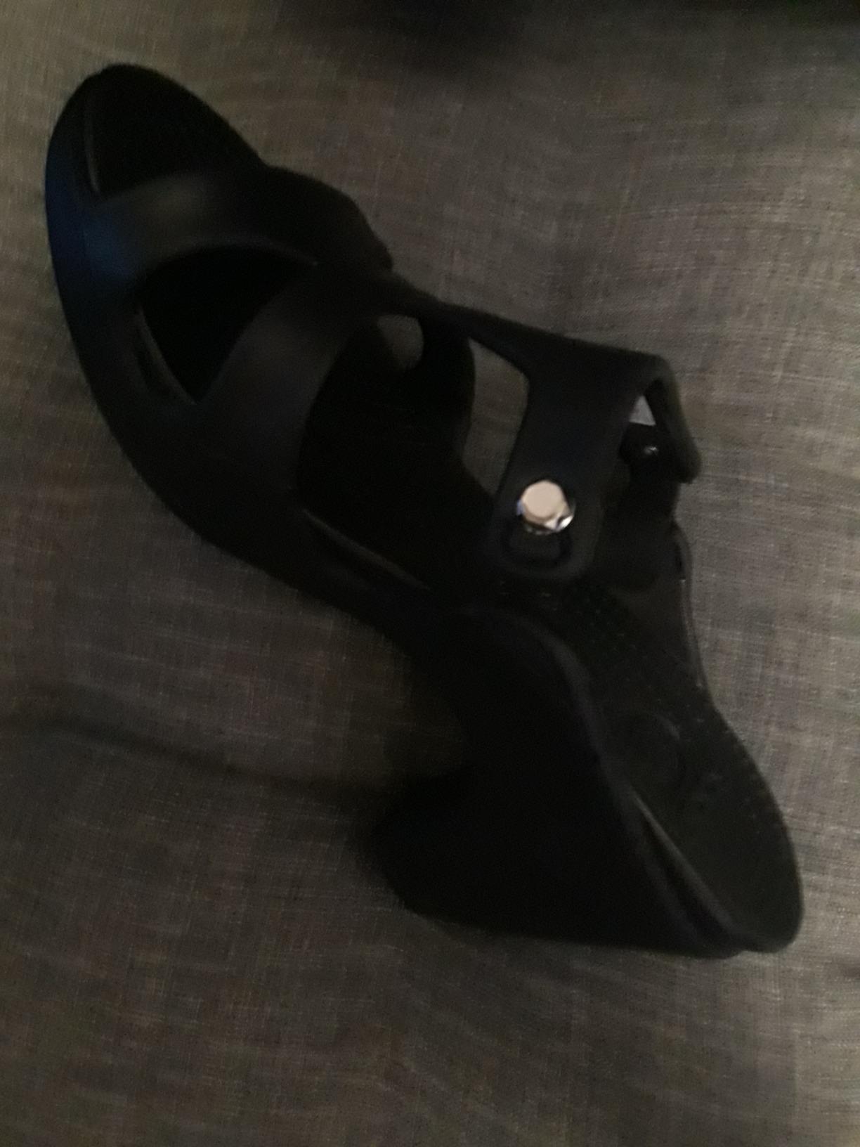 Amazon.com | Crocs Cyprus V Heel Oyster/Gold 9 M | Pumps