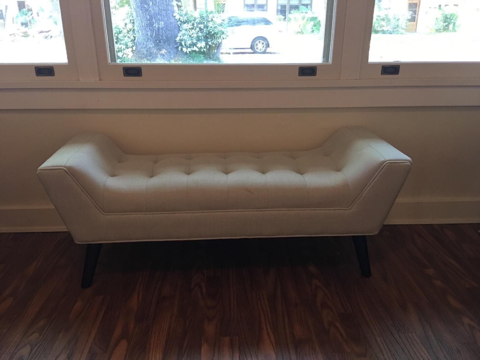Amazon.com: Home Life Curved Foot Bench with Tufted Accents Textured ...