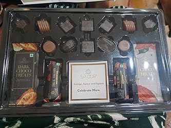 SMOOR Premium Celebration Box Chocolates Gift Pack | Luxury Gift Hamper ...