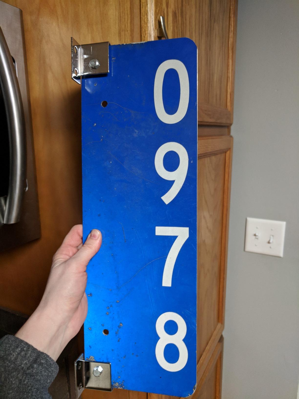 Amazon.com: 911 Sign "U" Mounting Brackets : Patio, Lawn & Garden