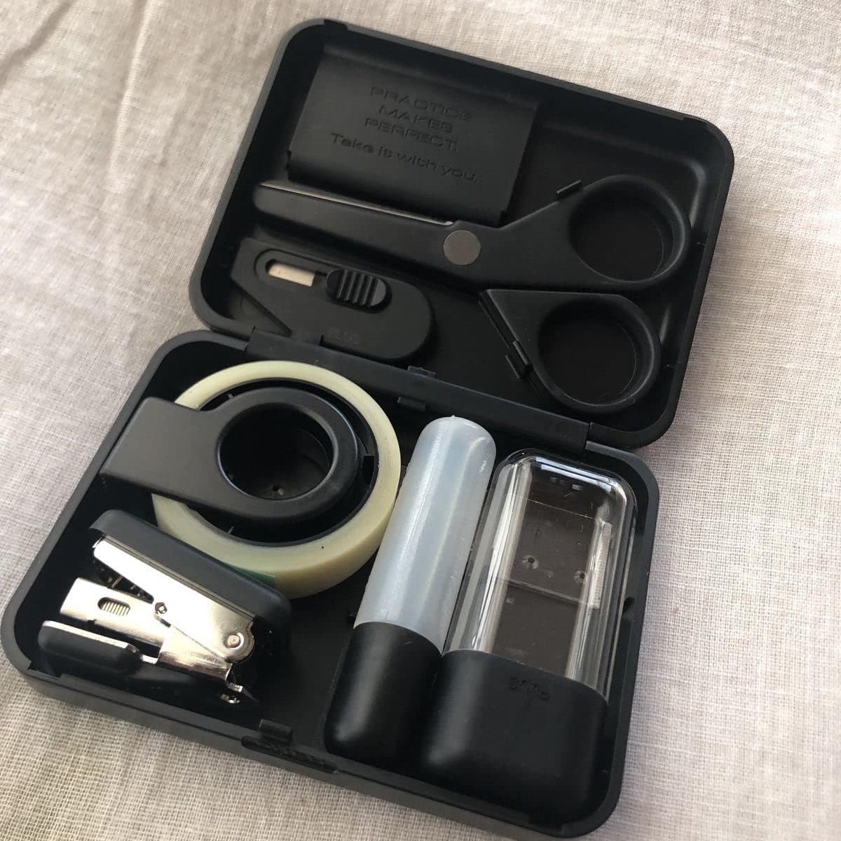 Amazon.co.jp: PLUS レトロ 1985 PLUS TEAM-DEMI 昭和文具 レトロ文具 文具セット 中古@3839 : おもちゃ