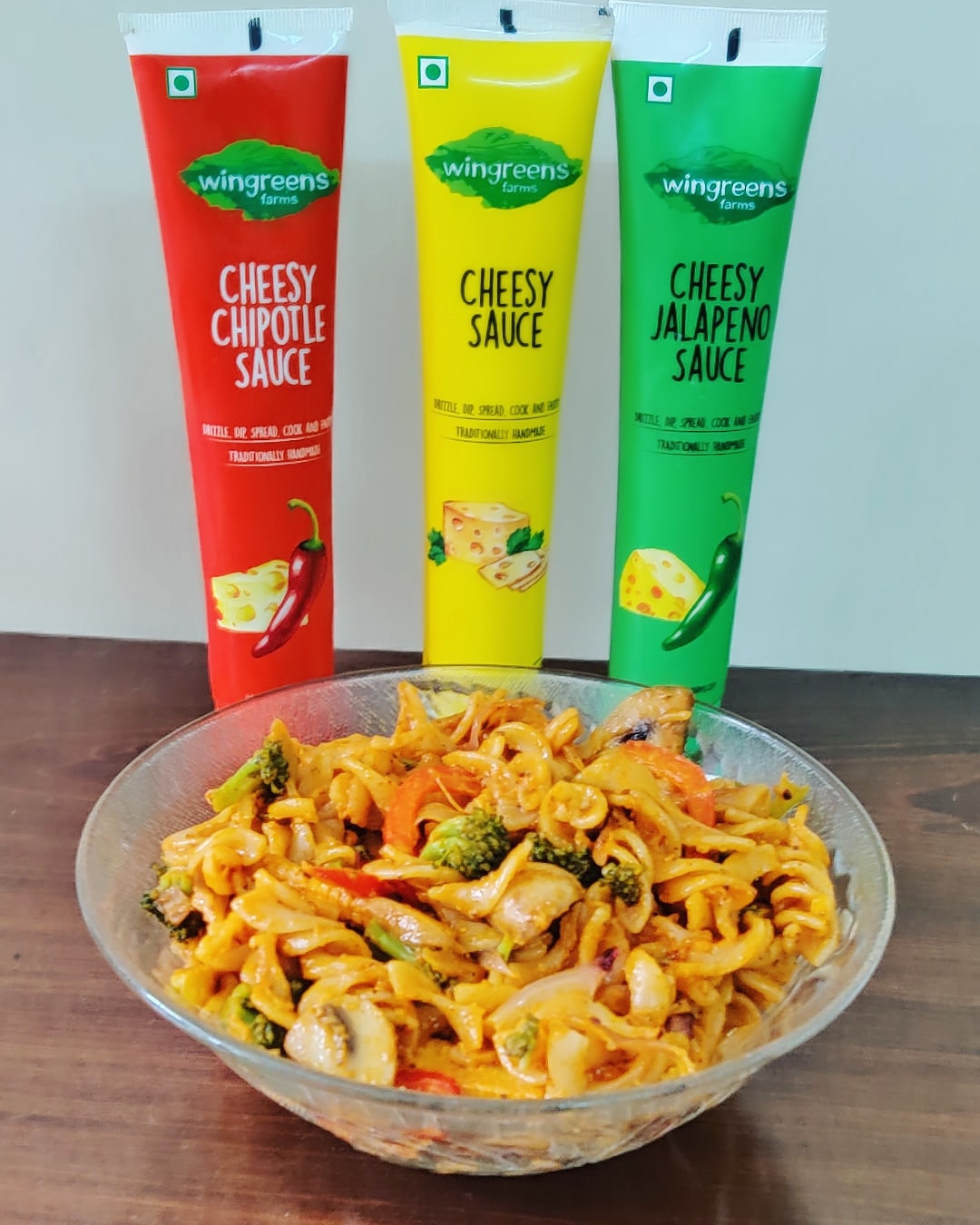 Wingreens Farms Cheesy Sauce, 130g with Cheesy Jalapeno Sauce, 130g and ...