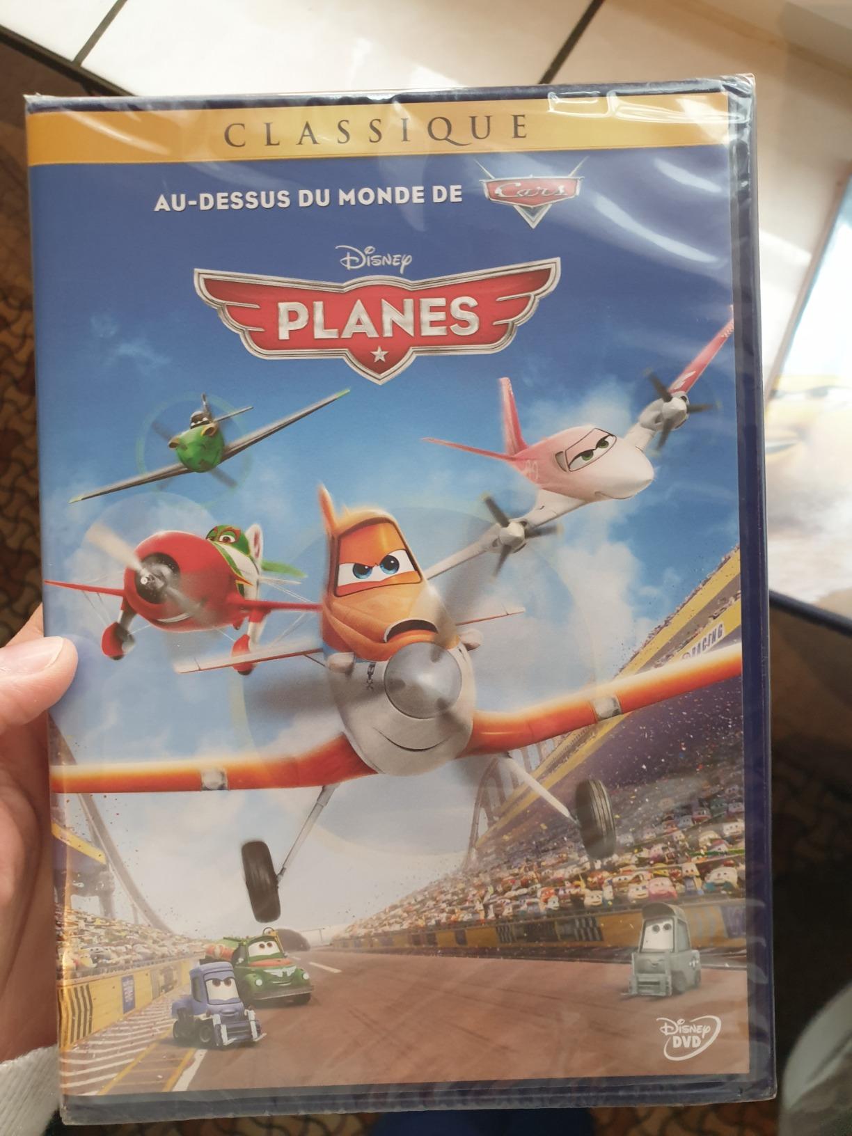 Planes [Blu-Ray]: Amazon.fr: Klay Hall: DVD et Blu-ray