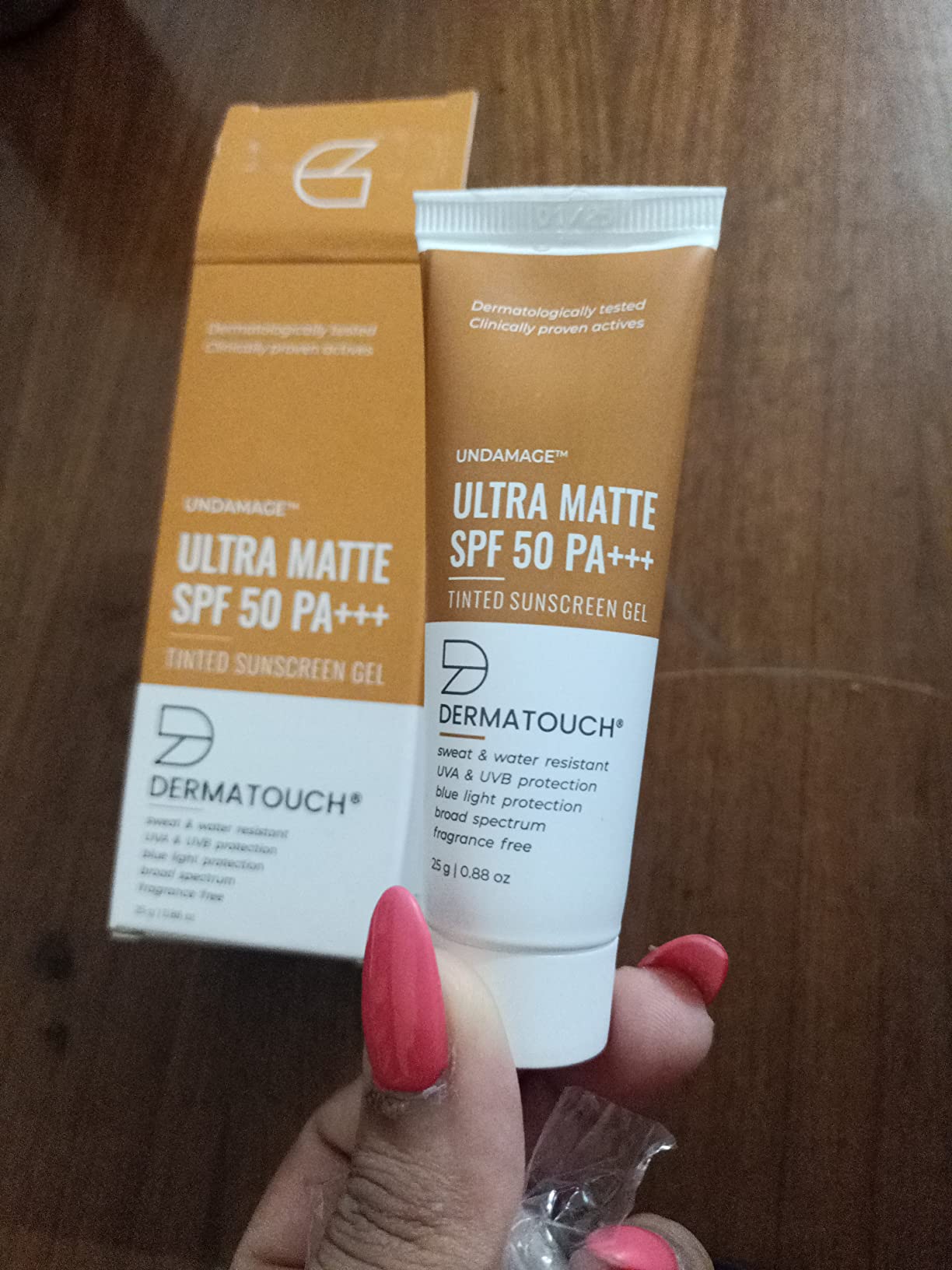 DERMATOUCH Undamage Ultra Matte Tinted Sunscreen Spf 50 Pa+++ | Water ...