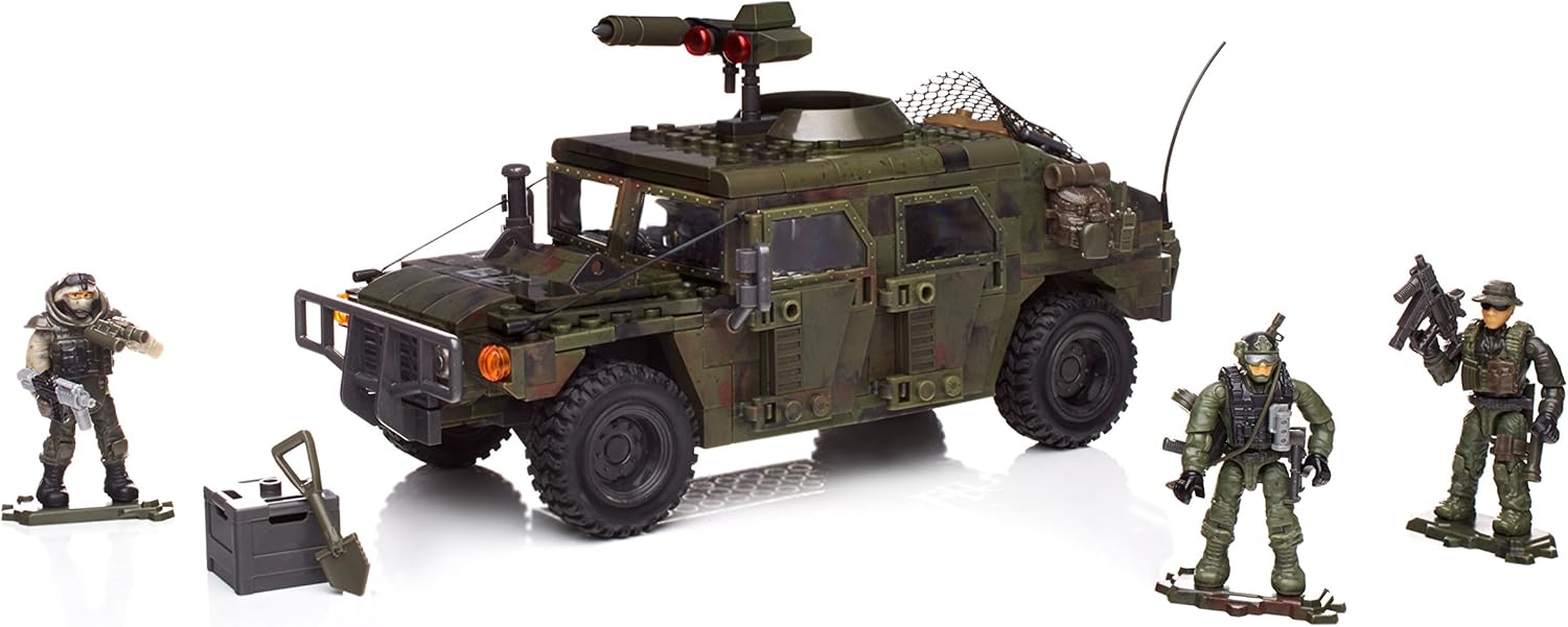Amazon.com: Mega Bloks Call of Duty Armored Vehicle Charge Construction ...