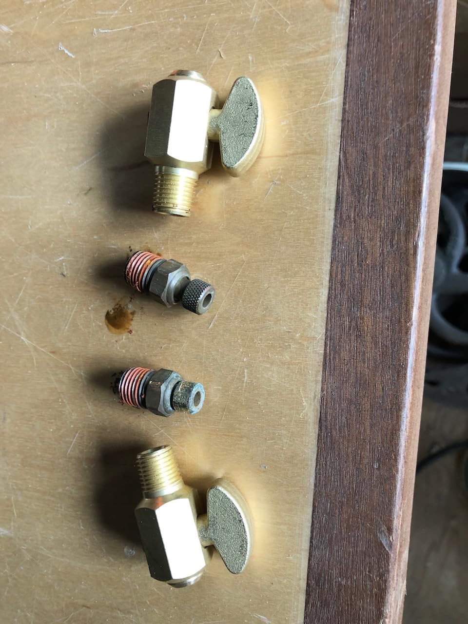 Amazon.com: 1/4" NPT Male Air Brake Air Compressor Valve Copper Air ...