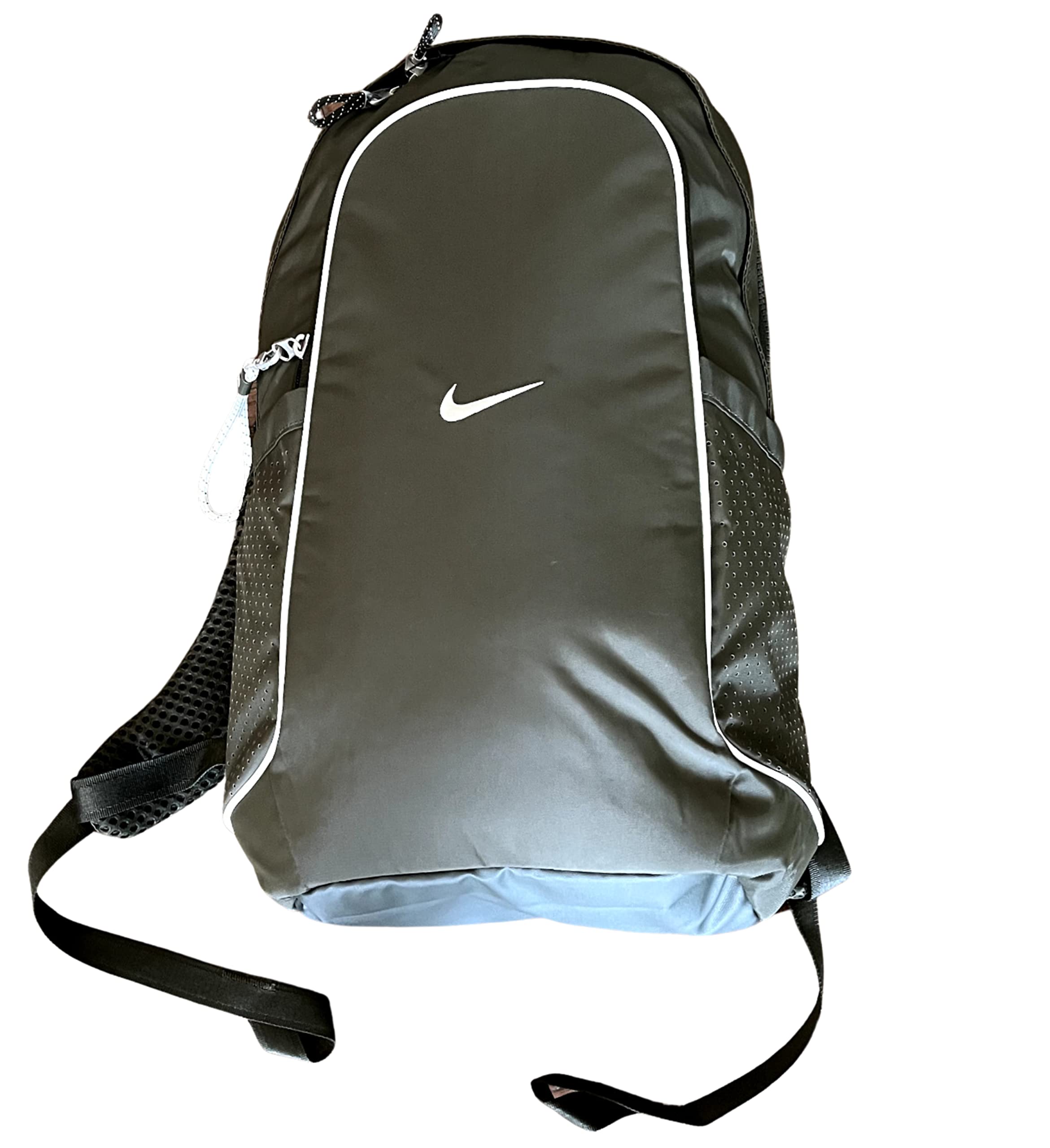 Amazon.com | Nike Sportswear Essentials Backpack (20L) - Army Green ...