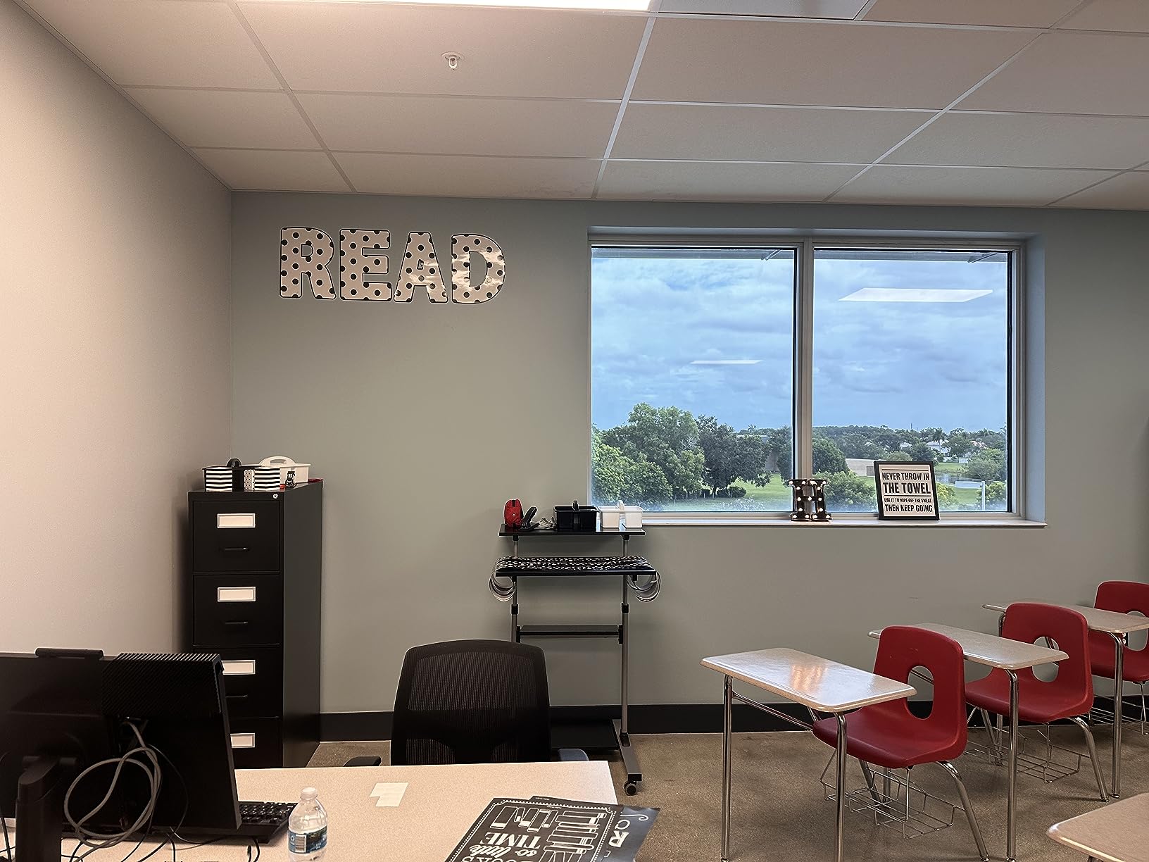 Amazon.com: Classroom Reading Poster Decorations for Teachers,Black and ...