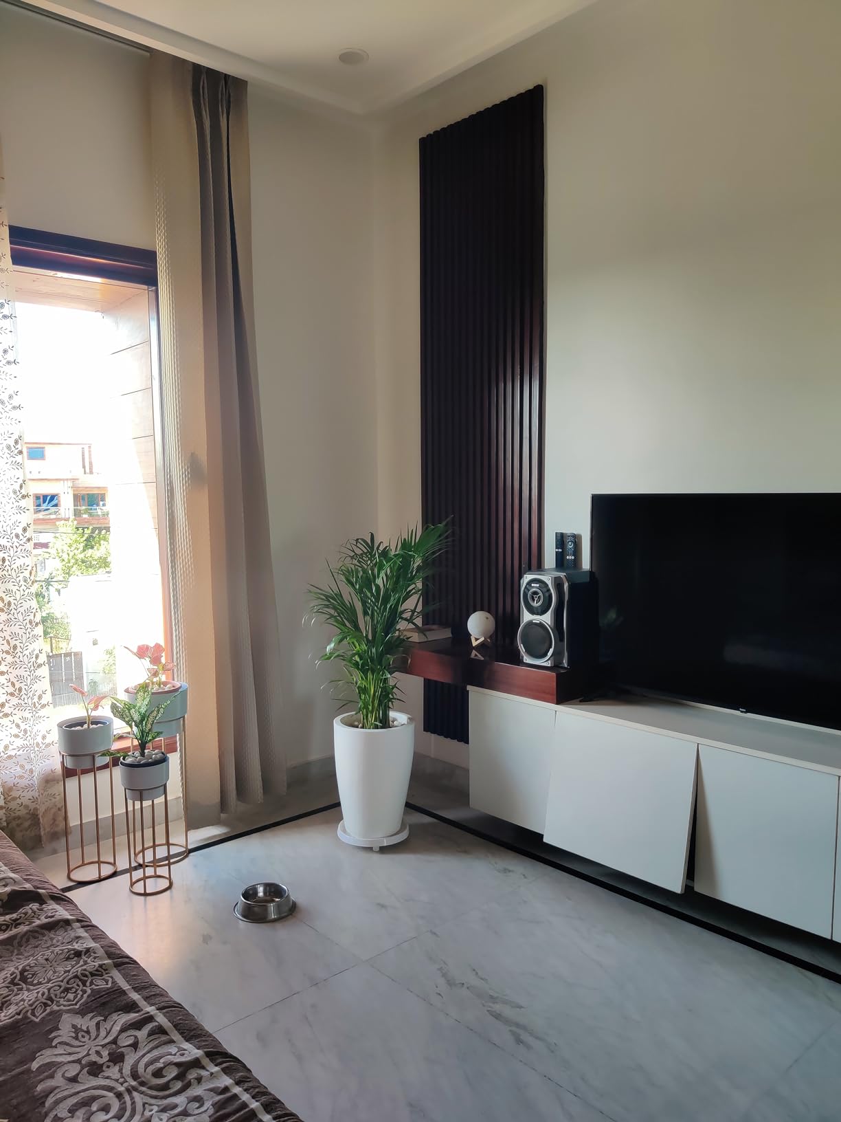 YUCCABE ITALIA Fox B 18 INCH Pots for Plants Highly Durable Polymers ...