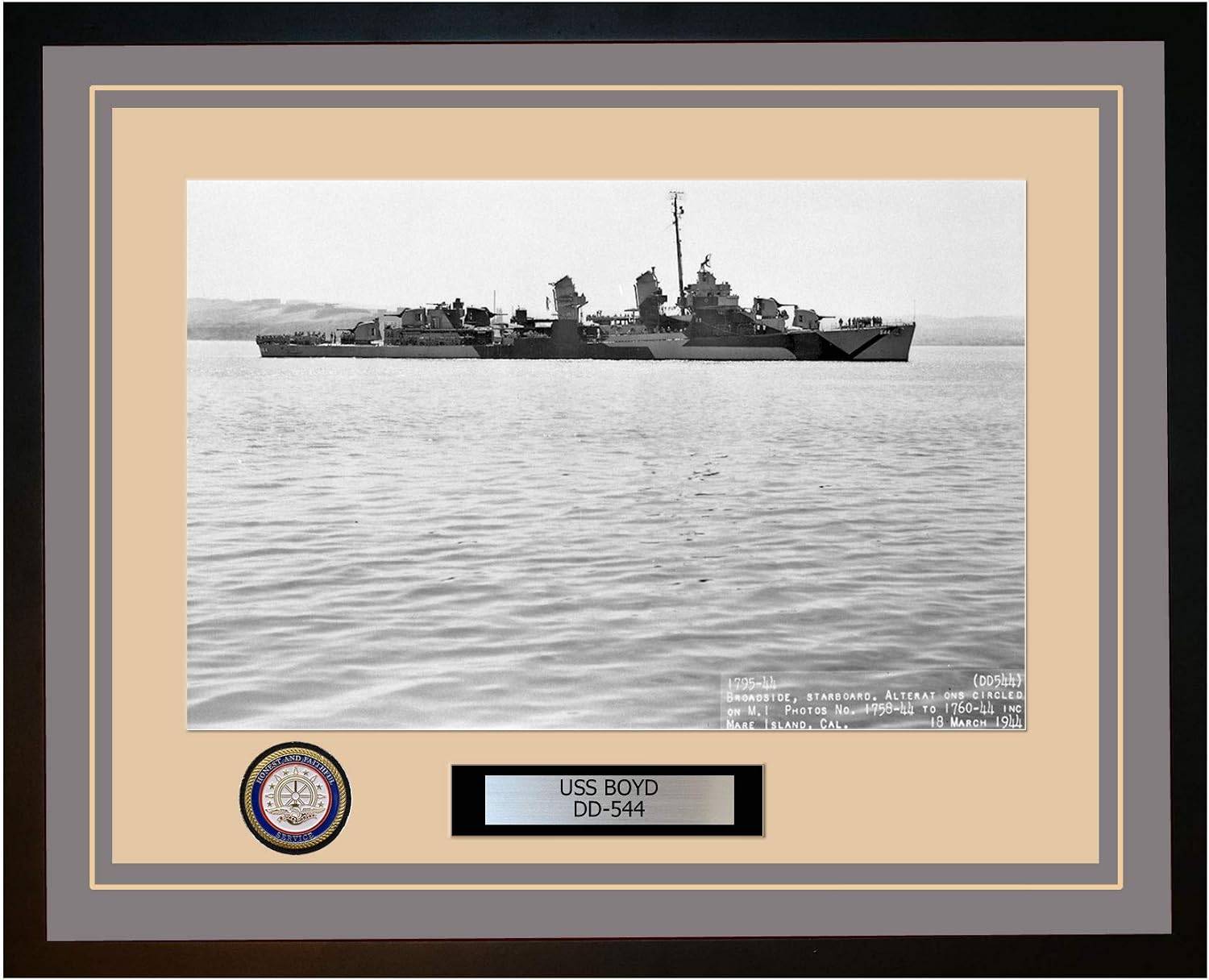 Amazon.com: USS BOYD DD-544 Framed Navy Ship Photo 216DD544Grey ...