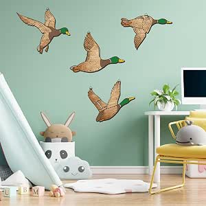 Amazon.com: FYSUIMU 4Pcs Duck Hunting Wall Decor Wooden Flying Ducks ...