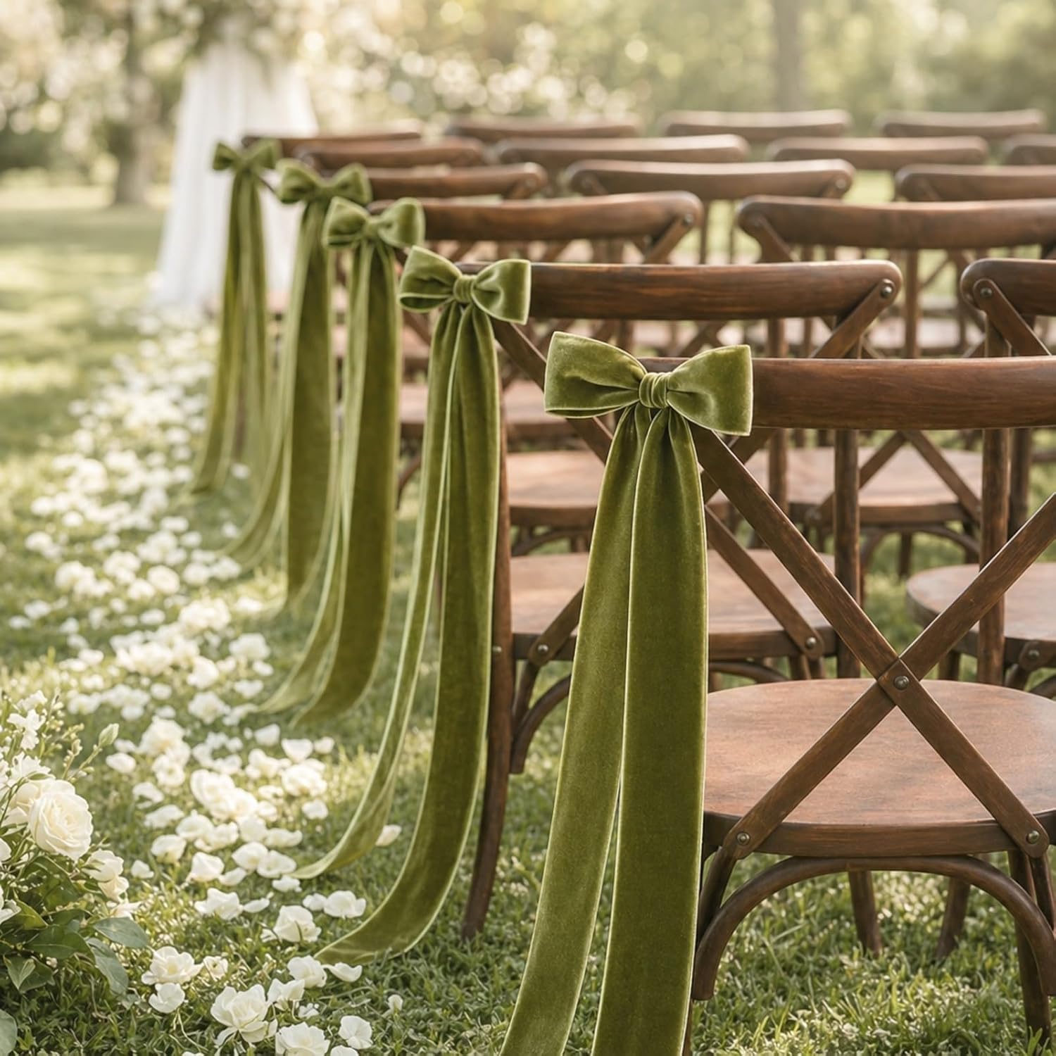 Amazon.com: XunYee 12 Pcs Velvet Bows for Chairs Wedding Moss Green Pew ...