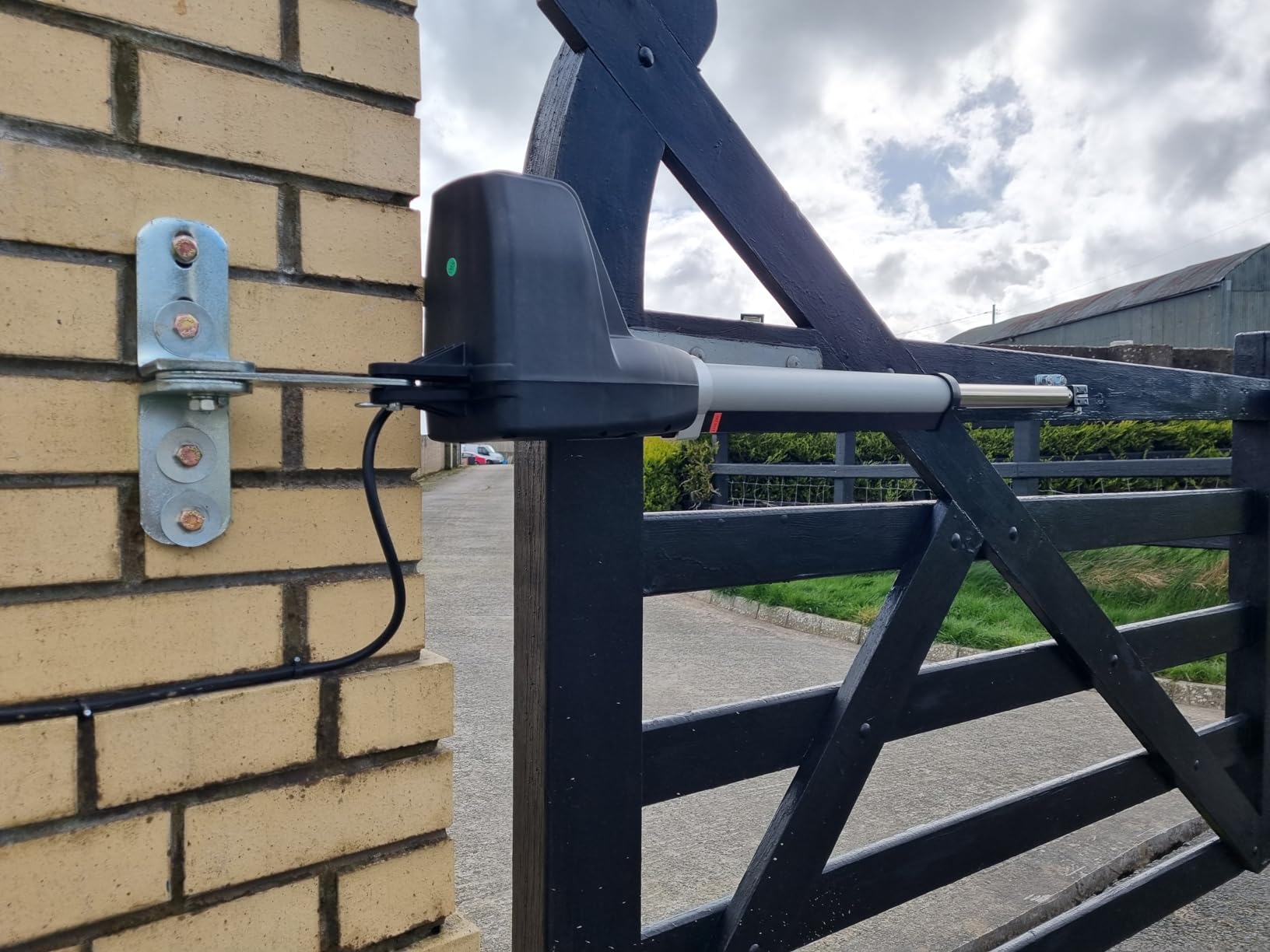 TOPENS AT602 Dual Swing Gate Opener Medium Duty Automatic Gate Motor ...