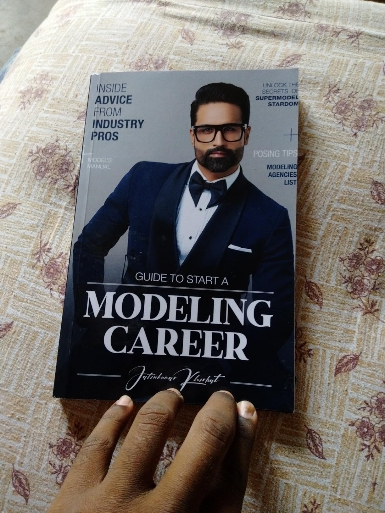 Guide to Start a Modeling Career : Jatin Kumar Khirbat: Amazon.in: Books