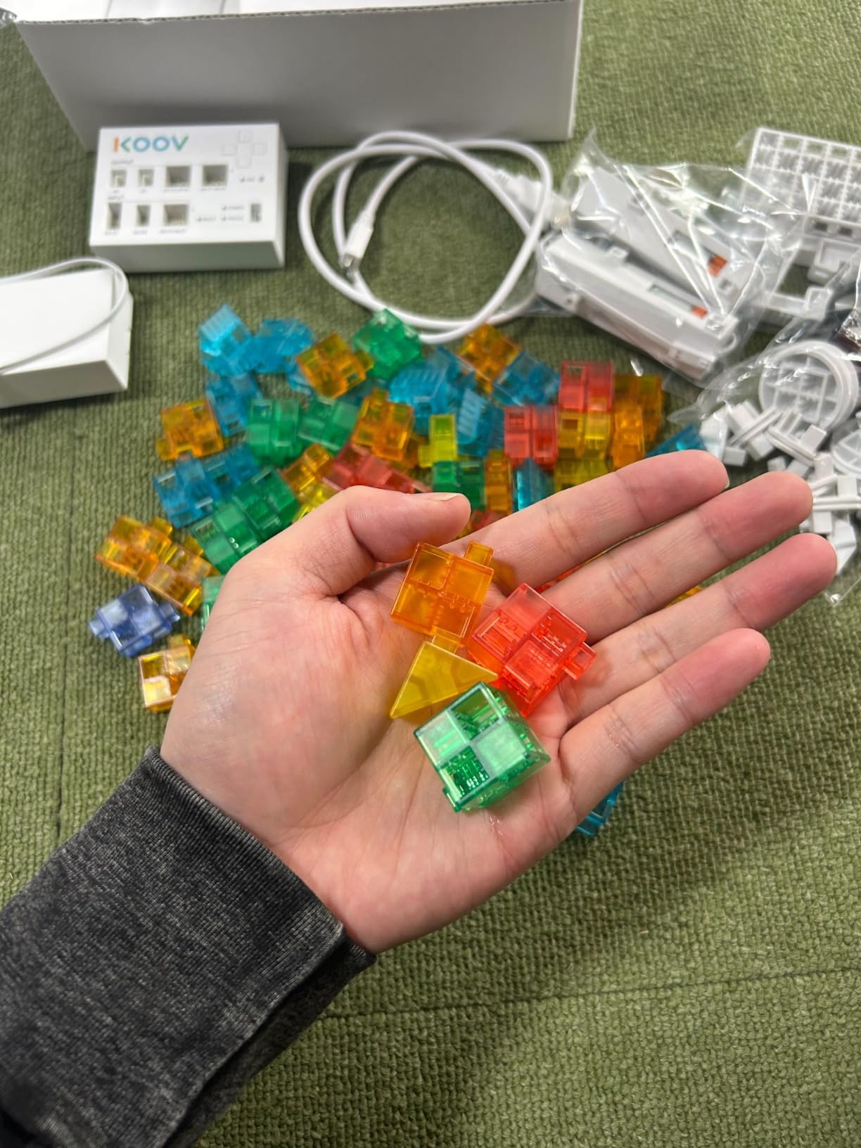 Amazon | ソニー KOOV 子供/小学生 向け 電子 工作キット [ 楽しく 組み立て 、 プログラミング ロボット 工学 が 学べる 知育 玩具/おもちゃ ] 教育 ギフト 入学祝い ...