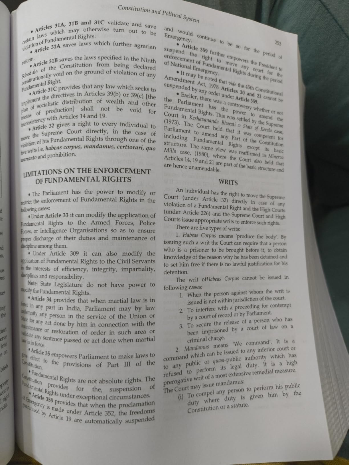 Universal’s Guide to CLAT & LL.B. Entrance Examination Latest 2024 ...