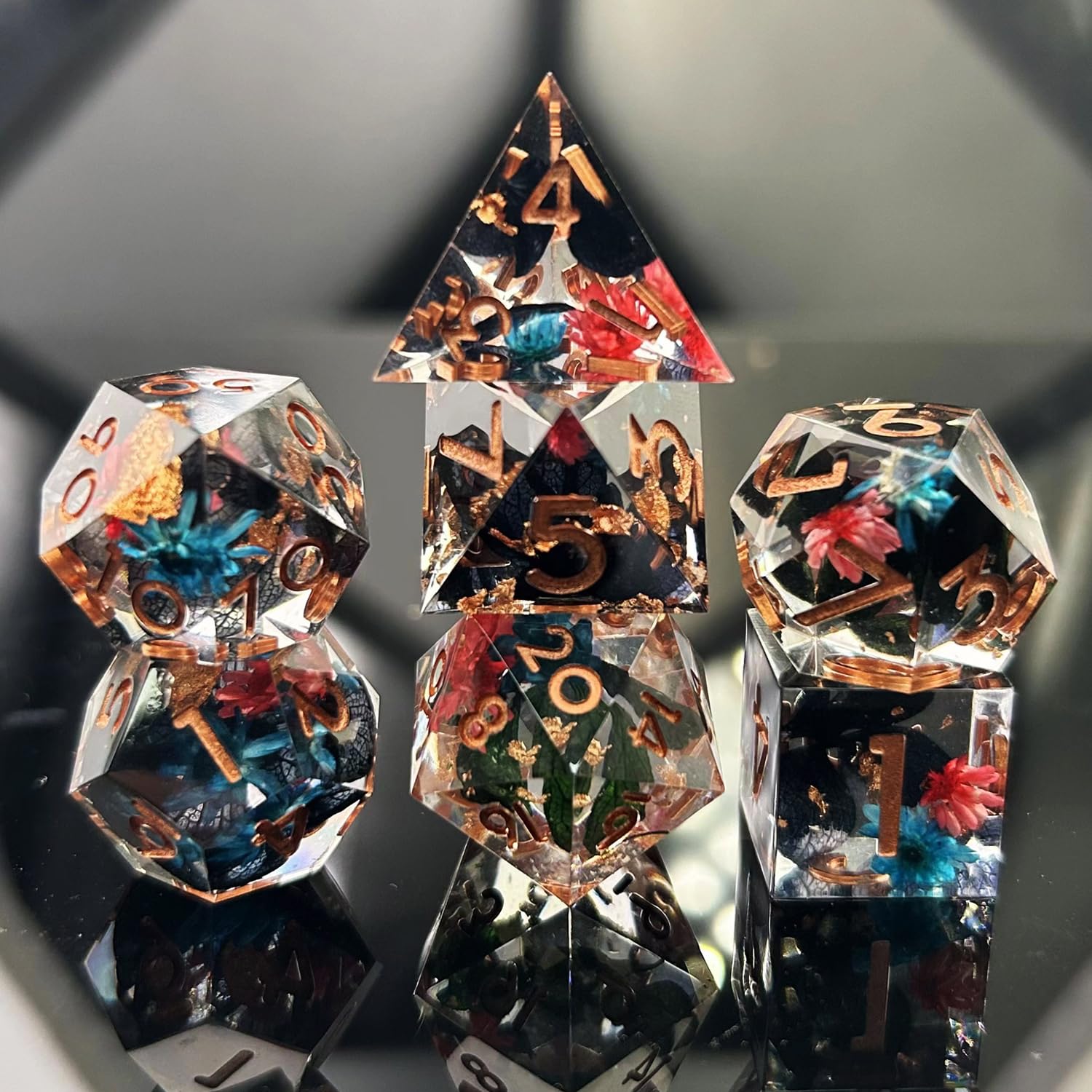 Amazon.com: HAOMEJA Flower DND Dice, Resin D&D Dice Set, 7 Piece ...