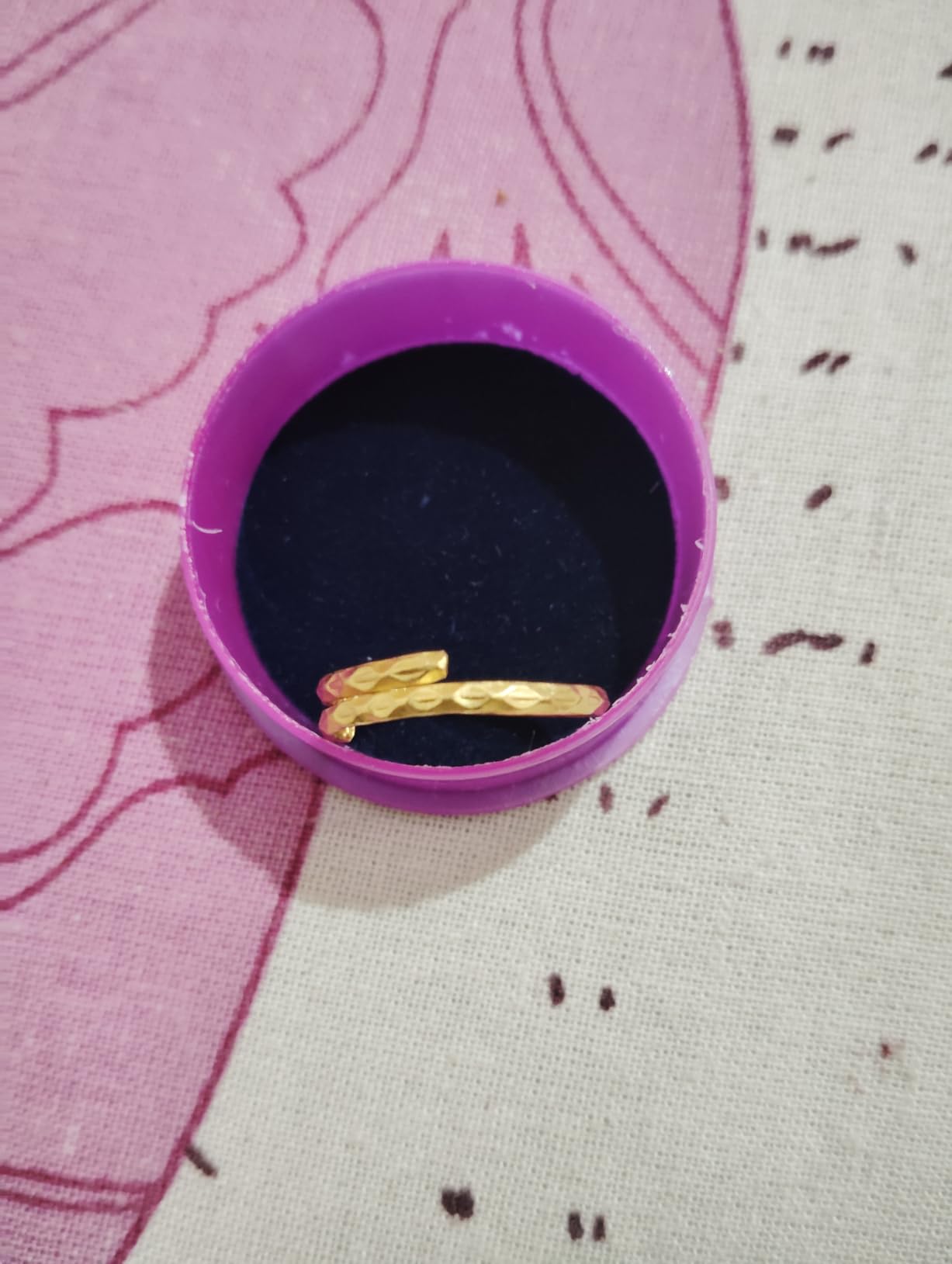 PNG Jewellers 2 gm Vedhani Gold coin 24 kt (995) : Amazon.in: Jewellery