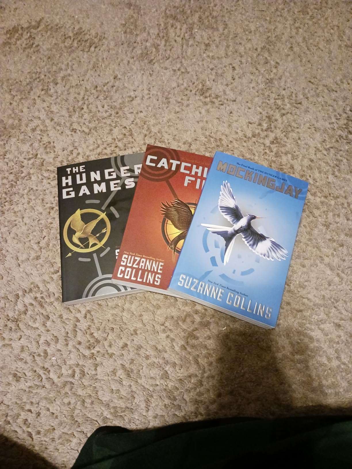 Amazon.com: The Hunger Games Trilogy Boxed Set: 8601400319468: Collins ...