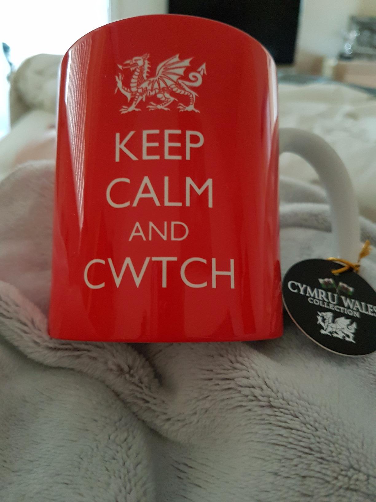 Wales Welsh Mug - 'Keep Calm and Cwtch' : Amazon.co.uk: Home & Kitchen
