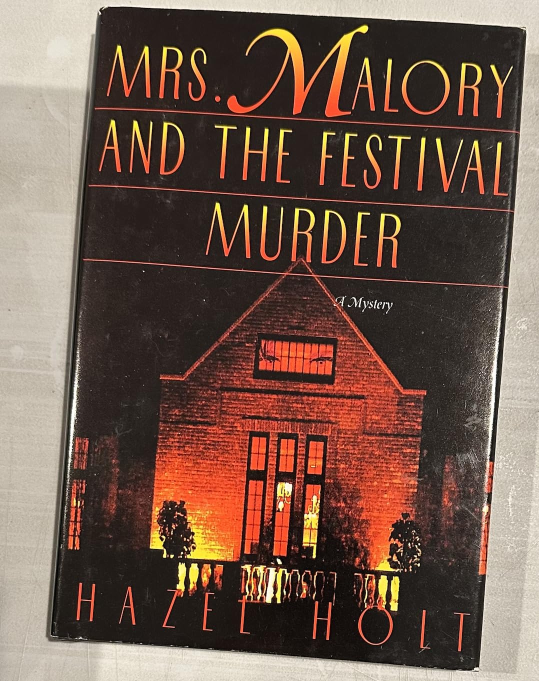 Mrs. Malory and the Festival Murder: Holt, Hazel: 9780312088521: Amazon ...