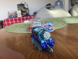 Amazon.com: Thomas & Friends GLK66 Friends Fisher-Price Diamond ...